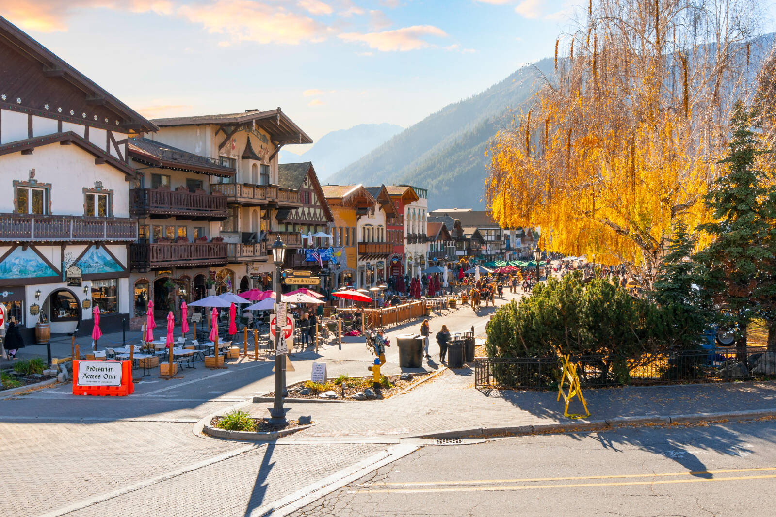 Leavenworth celebrates Oktoberfest in beautiful fall fashion - West ...